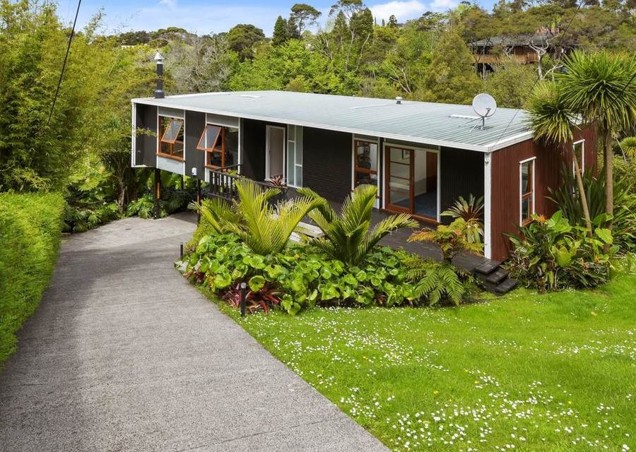 Free property data for 210 Old Titirangi Road, Titirangi, Auckland ...